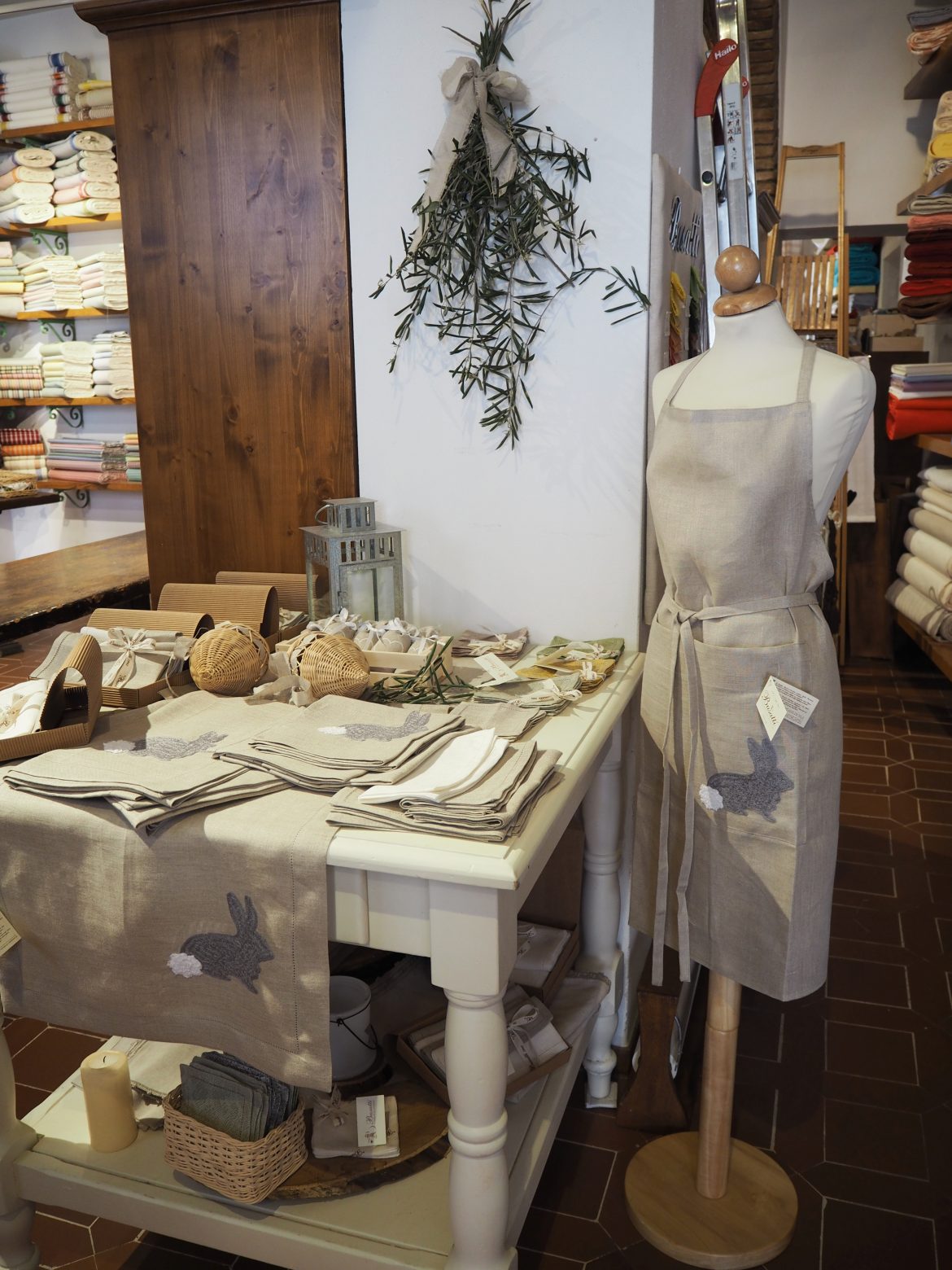 BUSATTI – weaving since 1842 | THIS TUSCAN LIFE